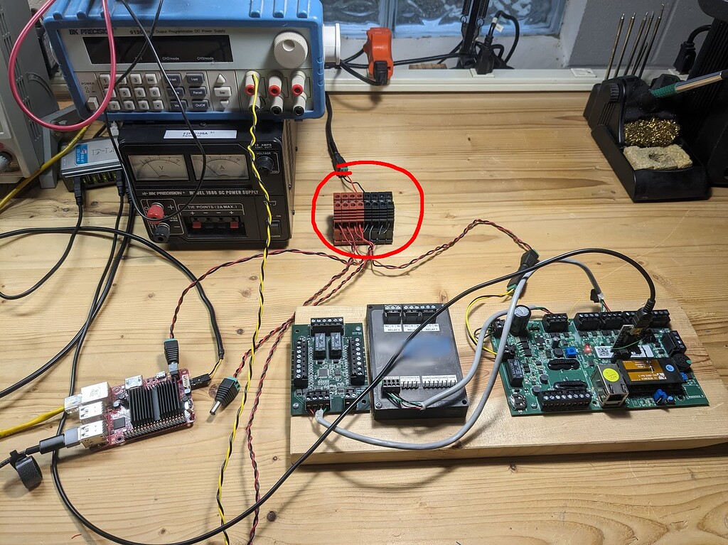 12V power distribution on the lab bench - Tools - TMPDIR